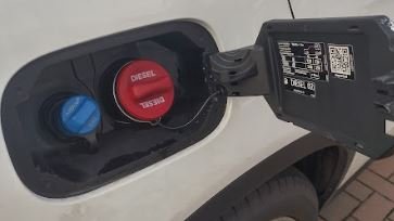 GLC Fuel filler flap | Parts, Maintenance & Servicing | MBClub UK ...