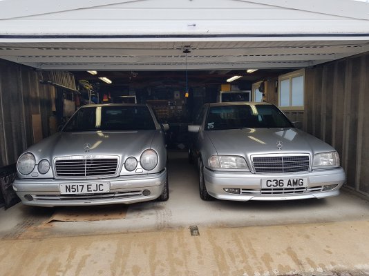 W202 C55 AMG - Front spoiler logo????? | AMG Lounge | Page 2 | MBClub ...