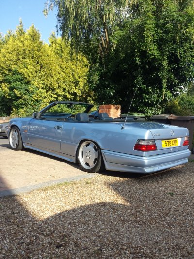 W124/C124/R124 E320 Sportline Convertible with AMG package. | Members ...