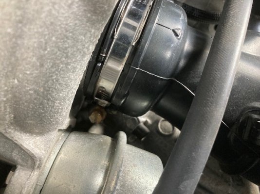 GLE 250d 4matic 2018 - Oil leaks - OM651 | Engine | MBClub UK ...