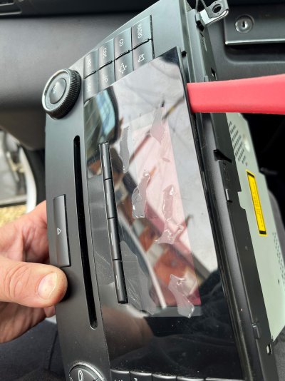 Audio 20 screen delamination repair. | Electronics and Audio | MBClub ...