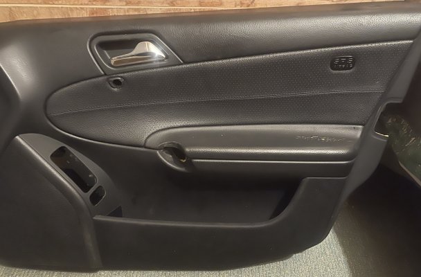 Right hand door card w203 | Interior | MBClub UK - Bringing together ...
