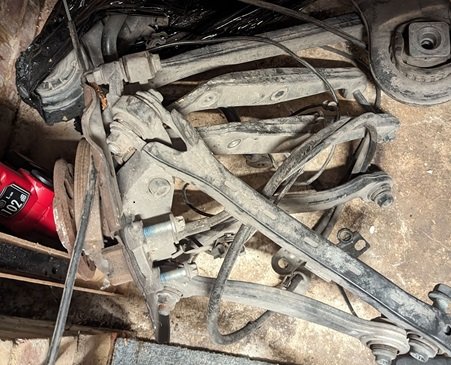 W211/W219 AMG rear subframe (complete with wheel carriers and arms ...