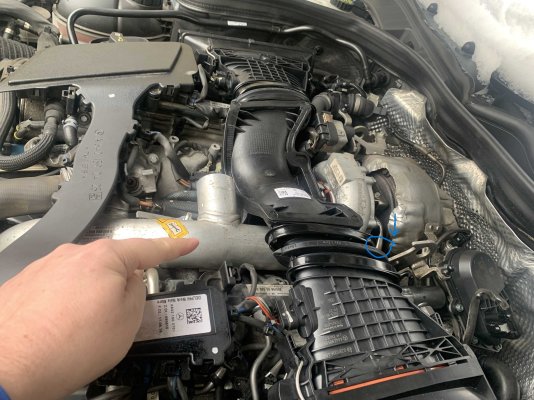 Help Please! Oil Leak 350 CLS OM642 | New member introductions | MBClub ...