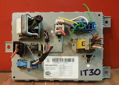 power supply in boot c class | Electronics and Audio | MBClub UK ...