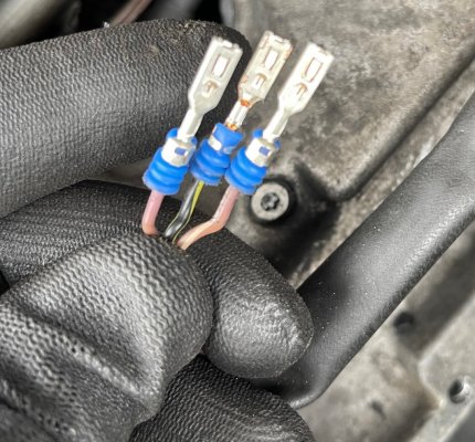 HOW TO: Change M113/K Ignition Coil electrical connector plugs | HOWTO ...